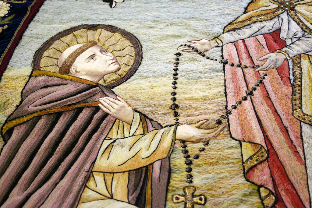 A Short History on St. Dominic and the Rosary | AirMaria.com
